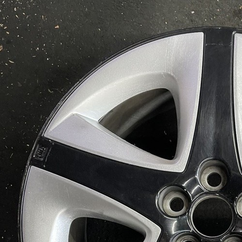 Toyota Black And Silver Insert Prius OEM Wheel 17” 2016-2022 Original ...