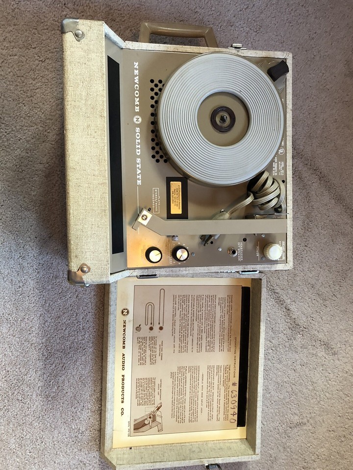 Vintage Newcomb Solid State EDT-15C Portable Suitcase Record Player | eBay