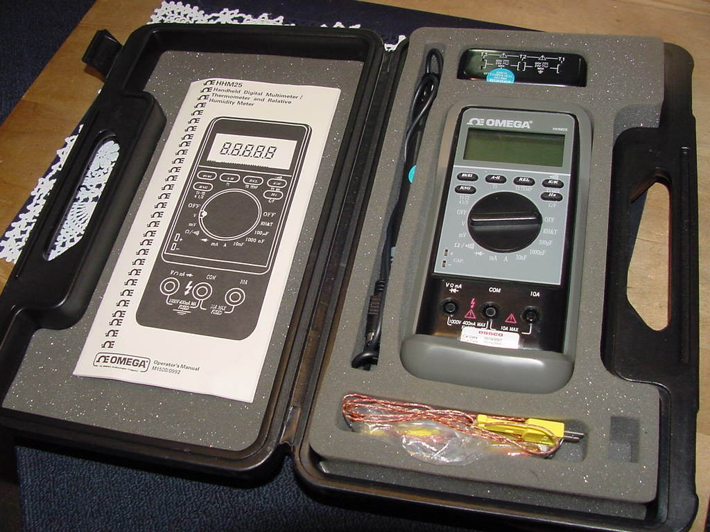 Omega HHM25 Digital Multimeter / Thermometer and Relative Humidity ...