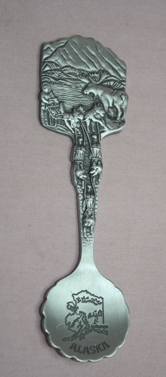 COLLECTIBLE PEWTER ALASKA SOUVENIR SPOON DOG SLED & MOOSE GRAPHIC FORT ...