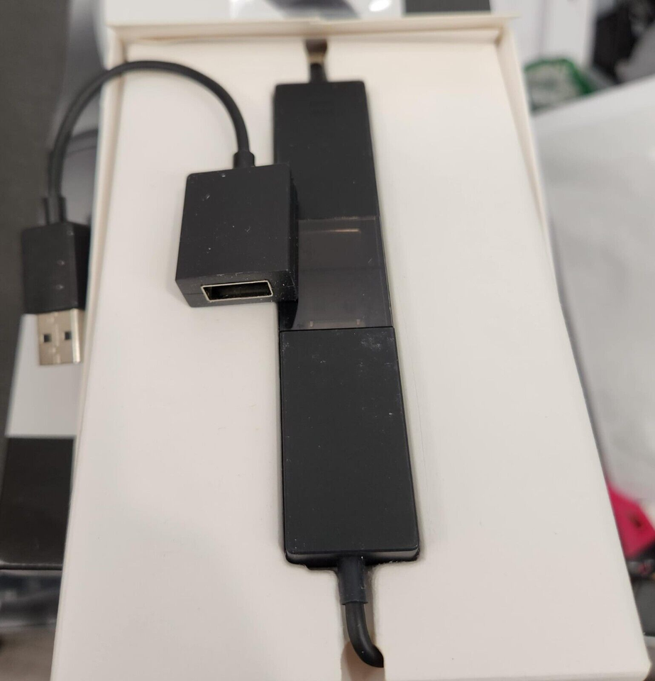 Microsoft Wireless V2 Display Adapter model 1733 - USB/HDMI Display ...