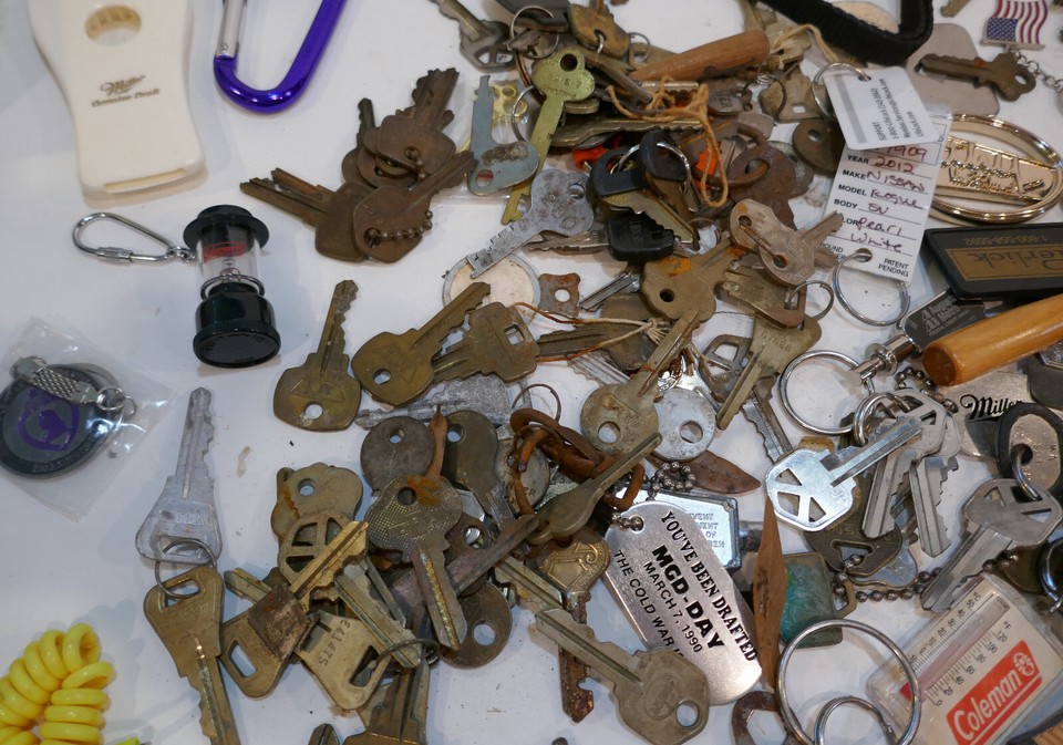 Vintage Lot 7lbs Skelton Keys , Clock Keys, Cabinet Keys, Flat Keys ...