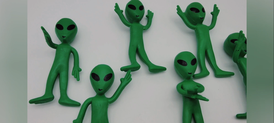 Bendable Rubber Green Aliens - 12 Pack (3.75") Action Figures Bendable ...