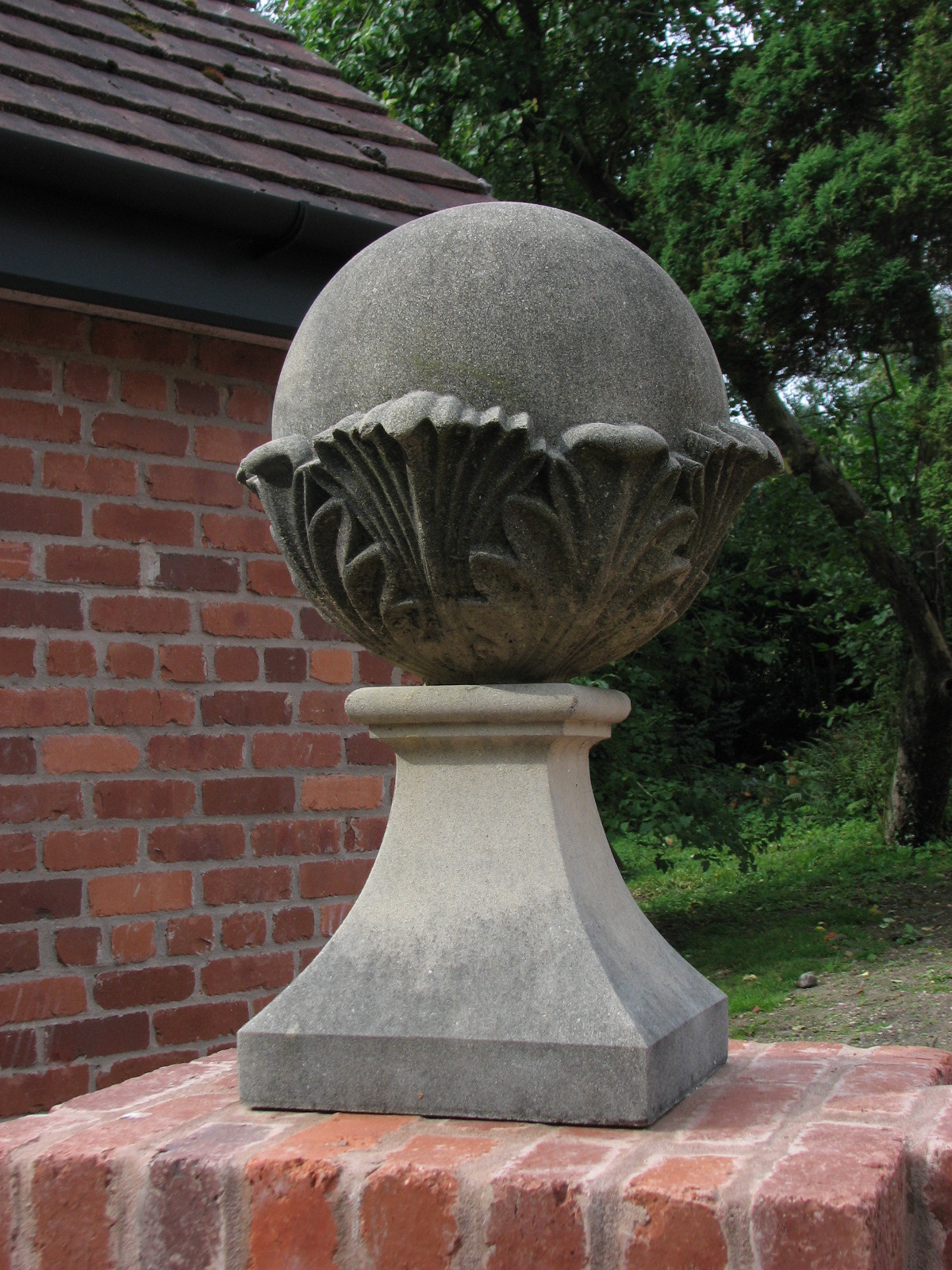Decorative Gate Pillar Pier Cap Balls / Spheres / Finials by Acanthus ...