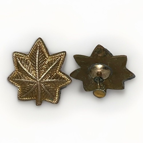 2 Vintage US Army Major Gold Oak Leaf Cluster Earrings Insignia ...