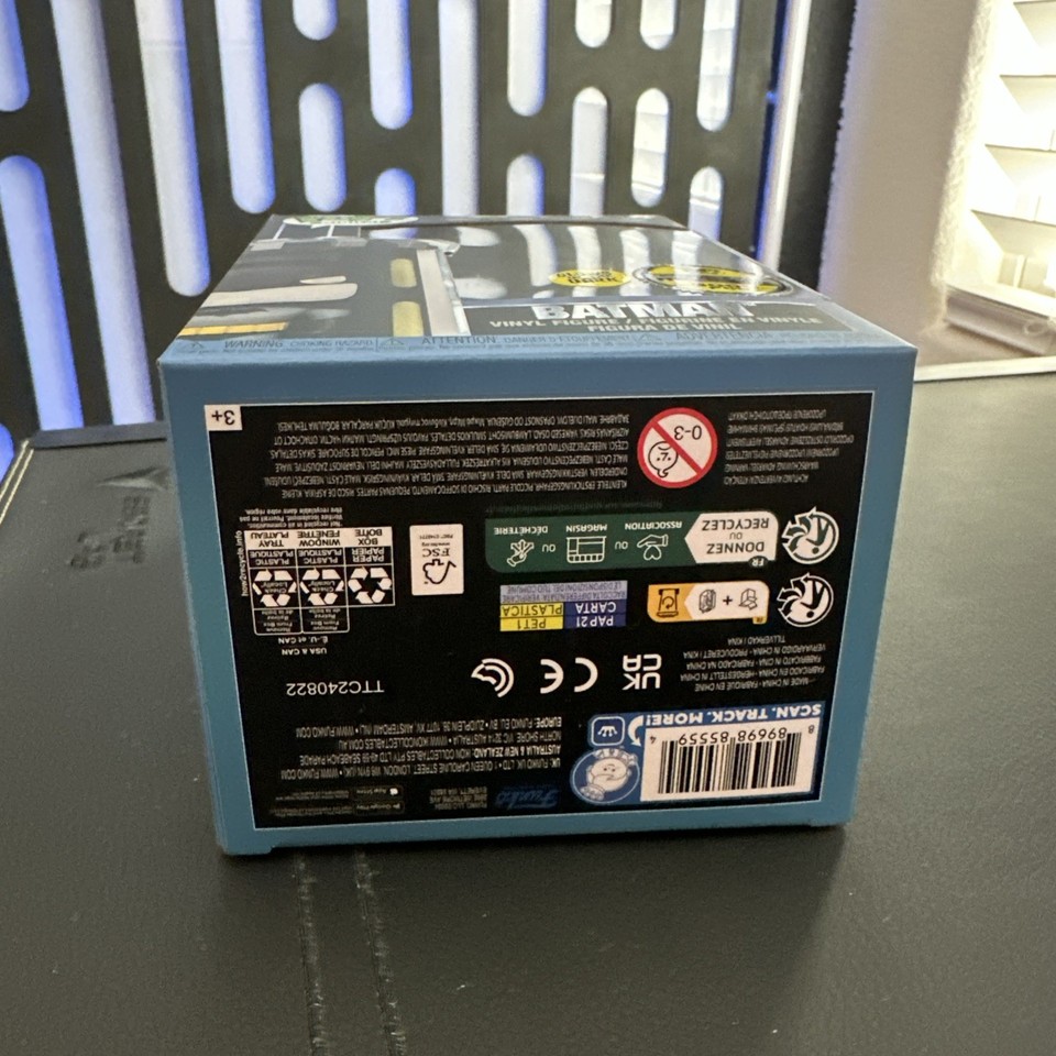 Funko Pop Digital DC Batman #307 LE 5000 Pieces Exclusive GITD Batman ...