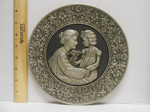 Vintage 1979 Pewter Plate CHILMARK Mother & Daughter ALBERT C PETITTO ...