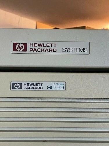 Hewlett Packard HP 9000 K Class Server K380 with SureStore E Disk Array ...