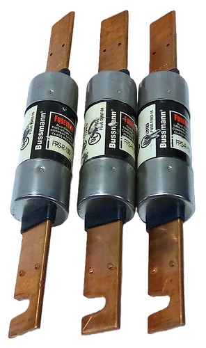 Bussmann FRS-R-100 600VAC/300VDC 100A Current Limiting Time-Delay Fuse ...