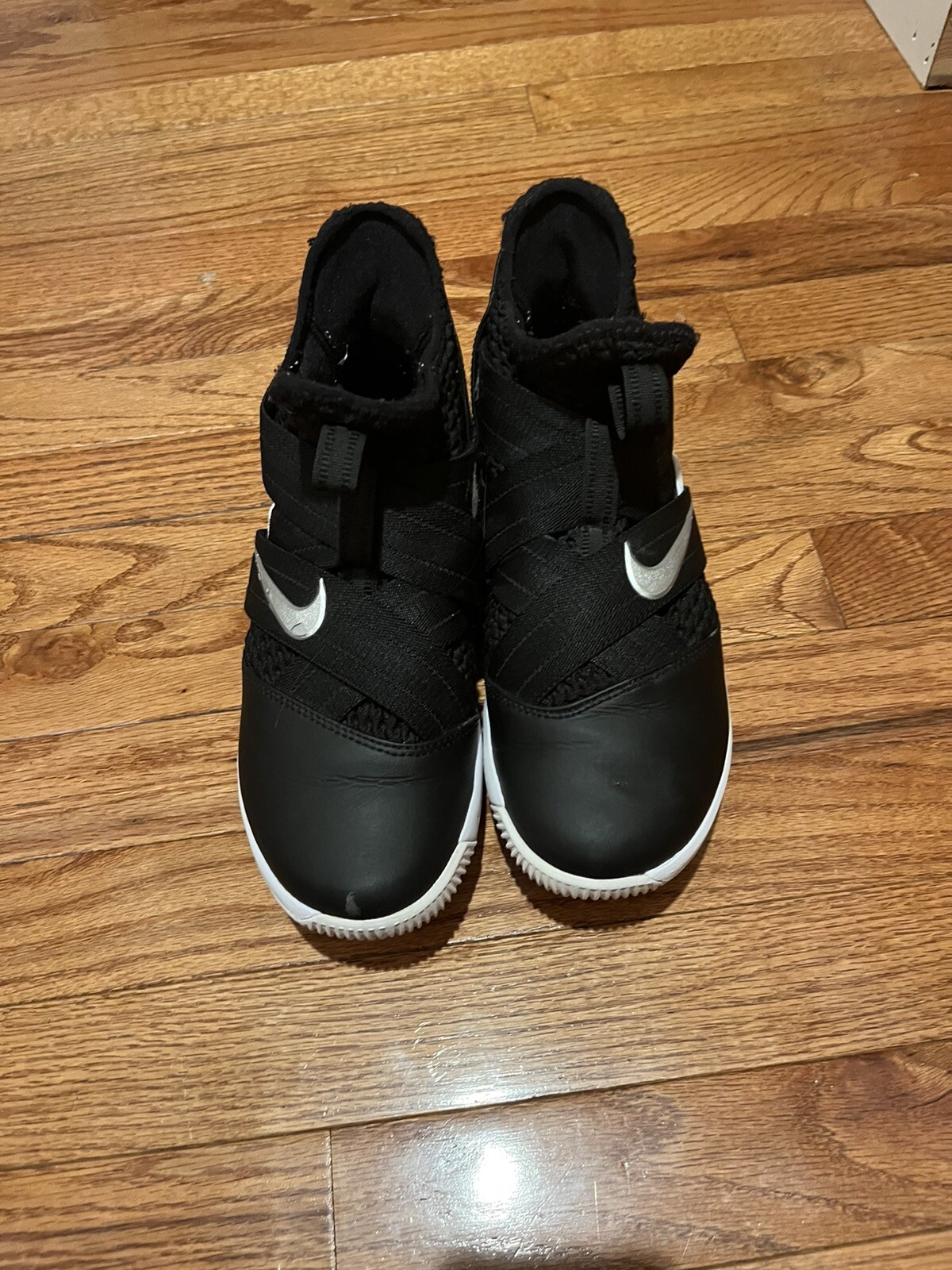 NIKE LEBRON SOLDIER 12 BLACK/METALLIC SILVER-WHITE AT3872-001(Youth 6.5 ...