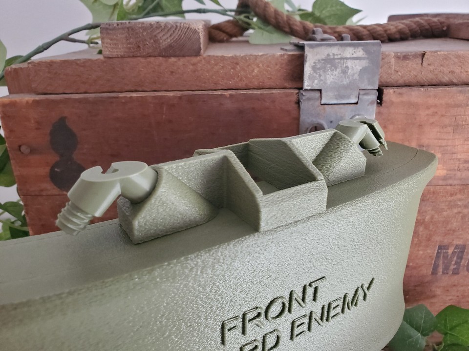 DUMMY M18 Claymore Mine M57 "Clacker" Firing Device - Prop Display ...