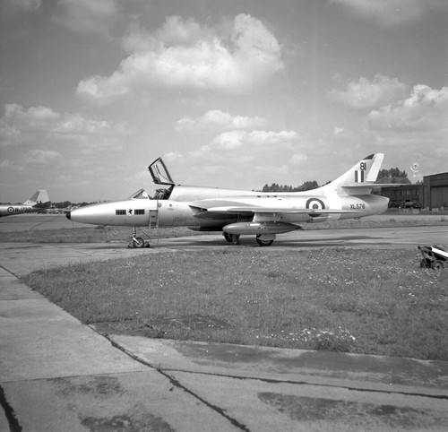 229 OCU-234 Sqn, Hunter T.7, XL576 '81' at Gutersloh - Original Large B ...