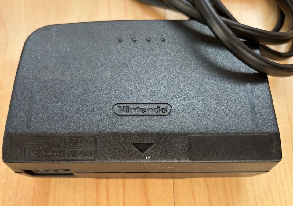 NINTENDO 64 (N64) OFFICIAL POWER SUPPLY GENUINE AC ADAPTER Working EU ...