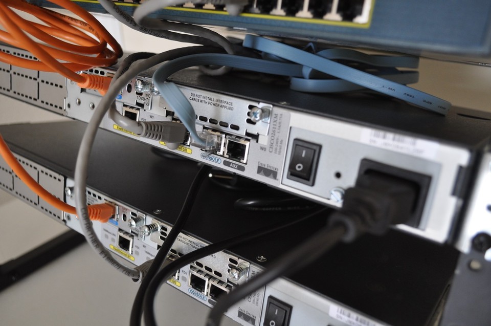 CISCO CCENT CCNA CCNP R&S SECURITY LAB KIT 1x 1841 IOS 15.1 2x 2611XM ...