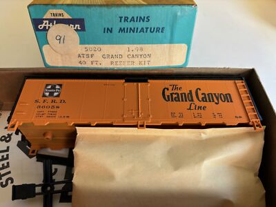 ATHEARN #5020 HO-scale SANTA FE GRAND CANYON 40-ft REEFER BOX CAR KIT ...