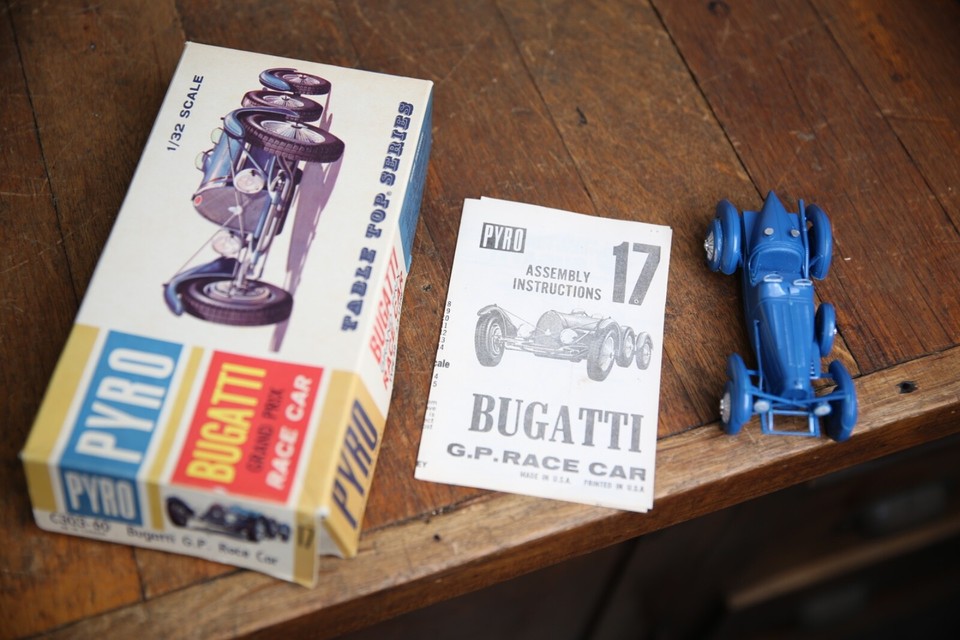 Vintage Pyro Bugatti Grand Prix Racer model car kit plastic box 1/32 ...