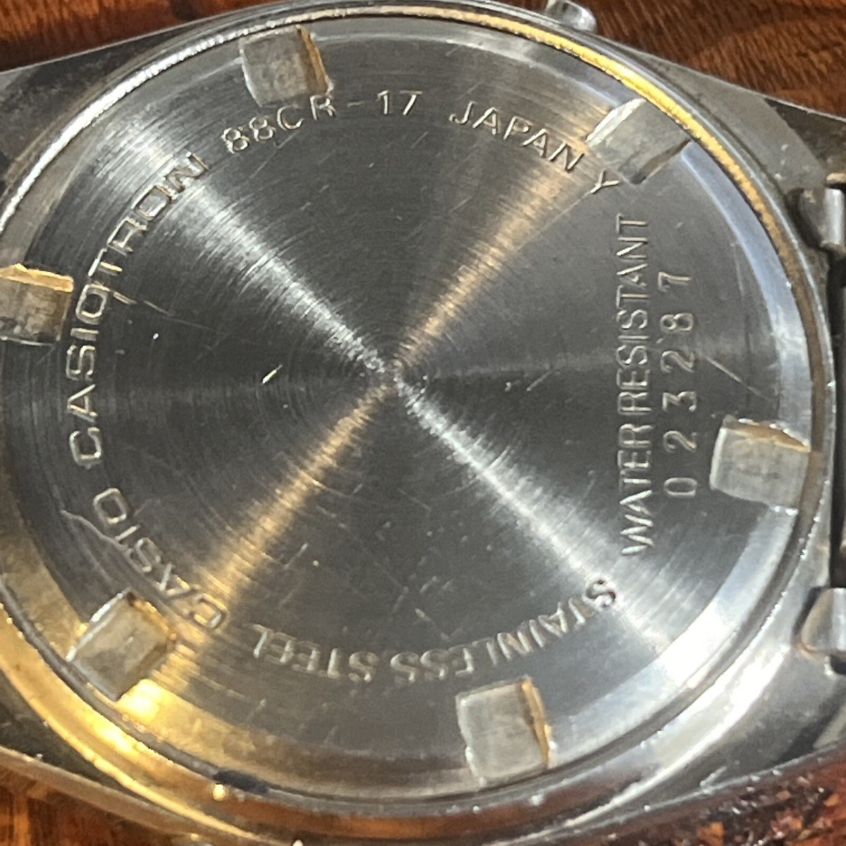 Casio Casiotron 88CR-17 Quartz Vintage Men's Watch For Parts Casio Casiotron 88CR-17 Quartz Vintage Men's Watch For Parts