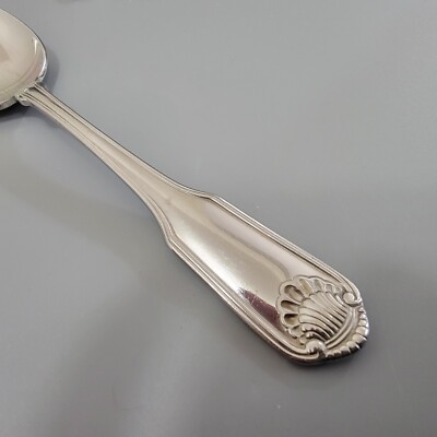 Oneida CLASSIC SHELL C Stainless Cube Flatware Silverware Glossy ...