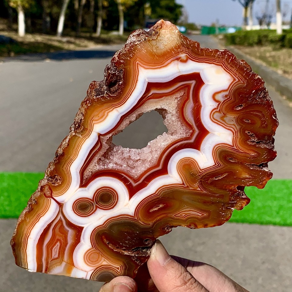 415G Natural Magnificent banded agate stone with beautiful colors ...