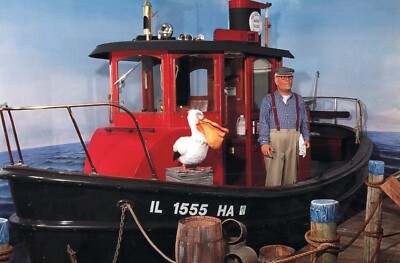 Captain Maurice & Winky on Tugboat Patty B Animatronic Yankee Candle ...