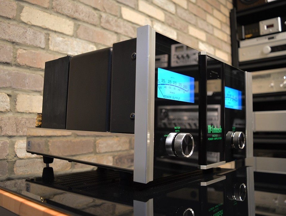 McIntosh MC-252 - 2 Channel X 250 Watt Solid State Power Amplifier | eBay