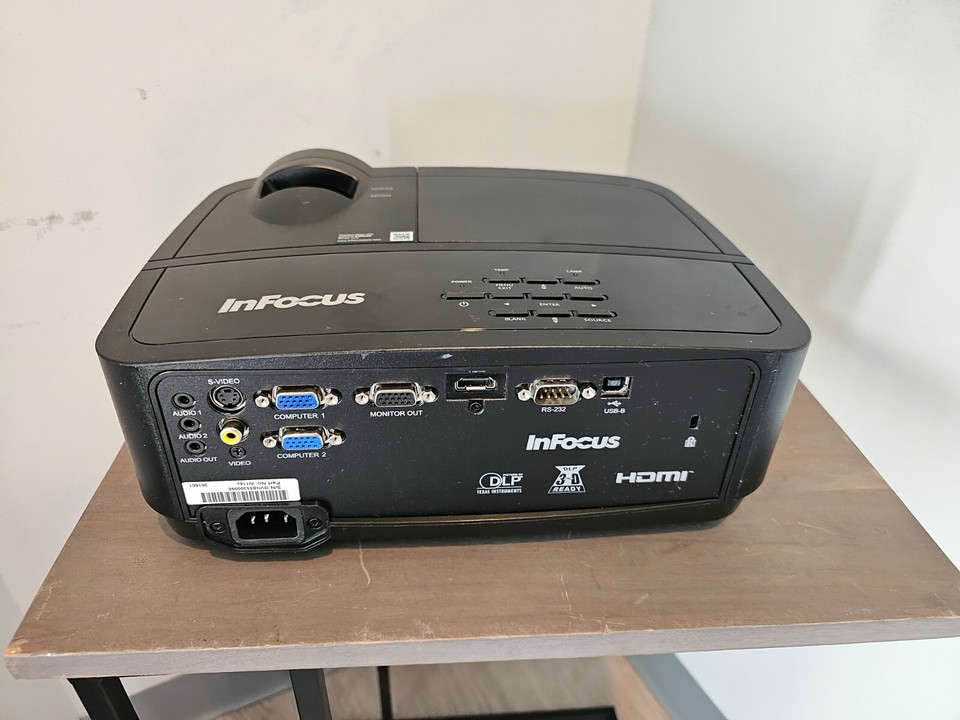 InFocus IN116X WXGA DLP Projector | eBay