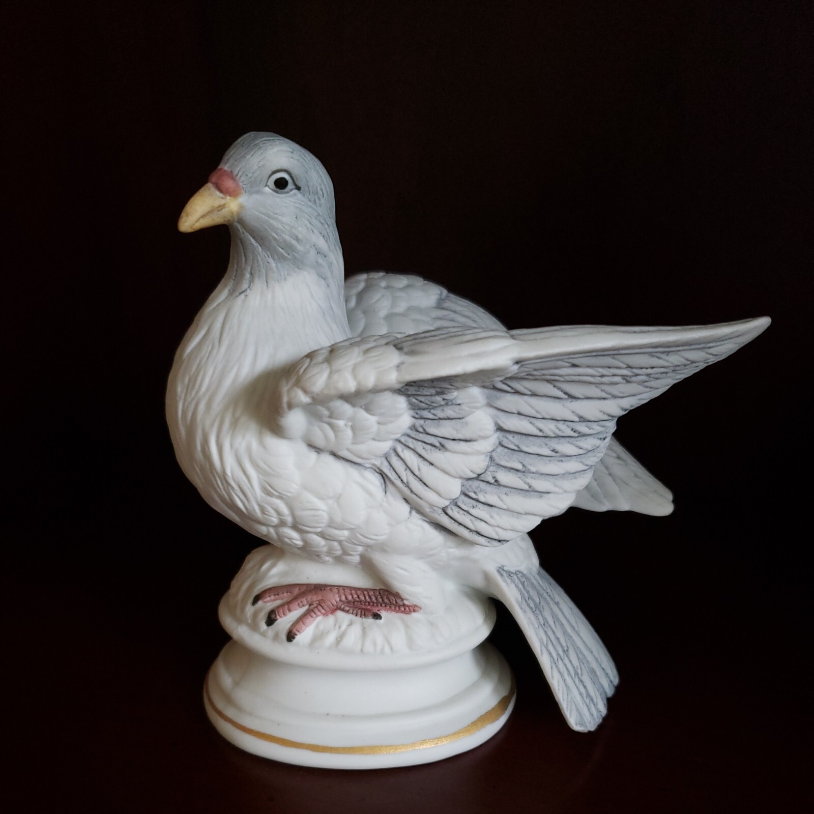 BIRD (DOVE) FIGURINE. Vintage Enesco White Ceramic Bisque Dove Bird ...