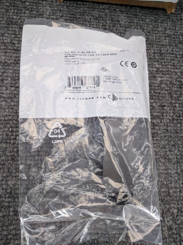 Siemon RIC-F-BLNK-01 (12 Pack) FIBER ADAPTER PLATE, BLANK, BLACK | eBay