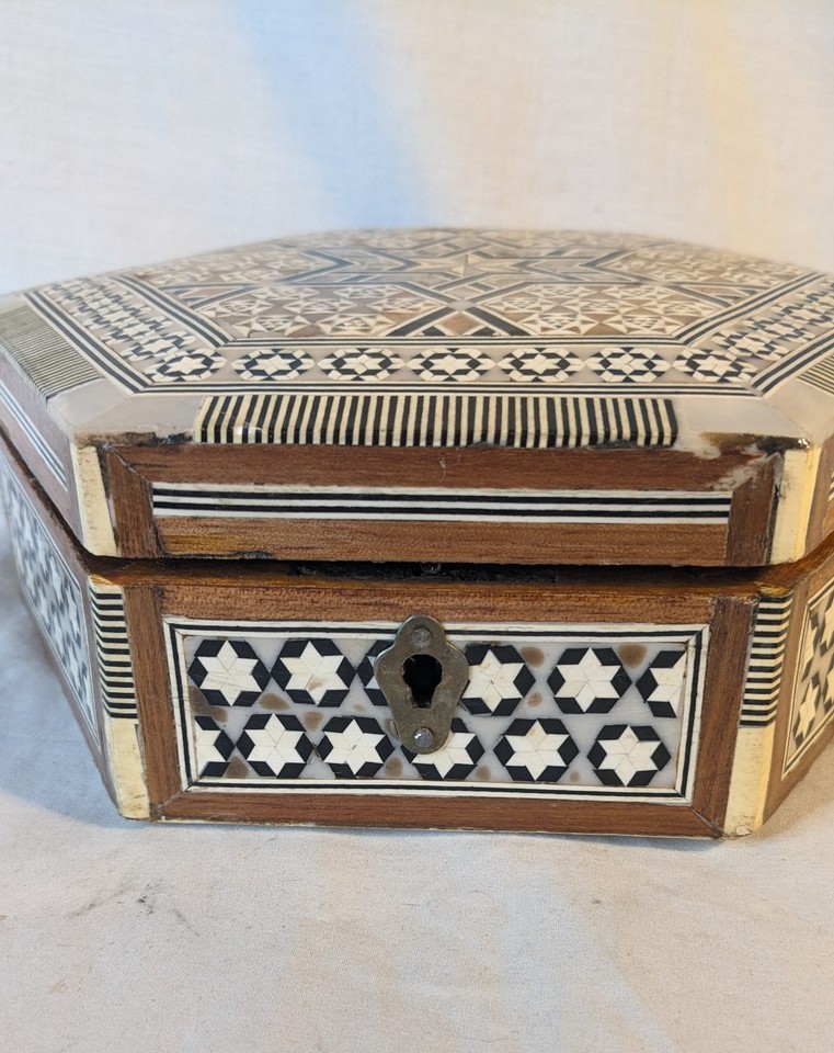 Vintage Hand Made Hexagonal Wooden Jewelry Or Trinket Box Mother Of ...