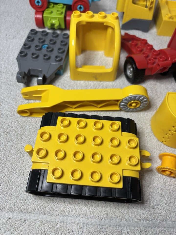 LEGO Duplo Construction Vehicle Spare Parts Bundle - 16 Pieces VGC ...