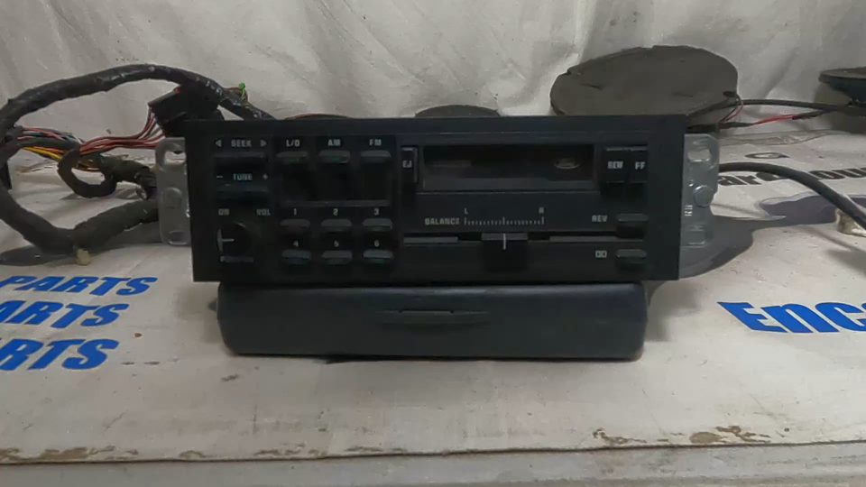 1988-1996 Ford Radio Factory Stereo Thunderbird Explorer Ranger f150 ...
