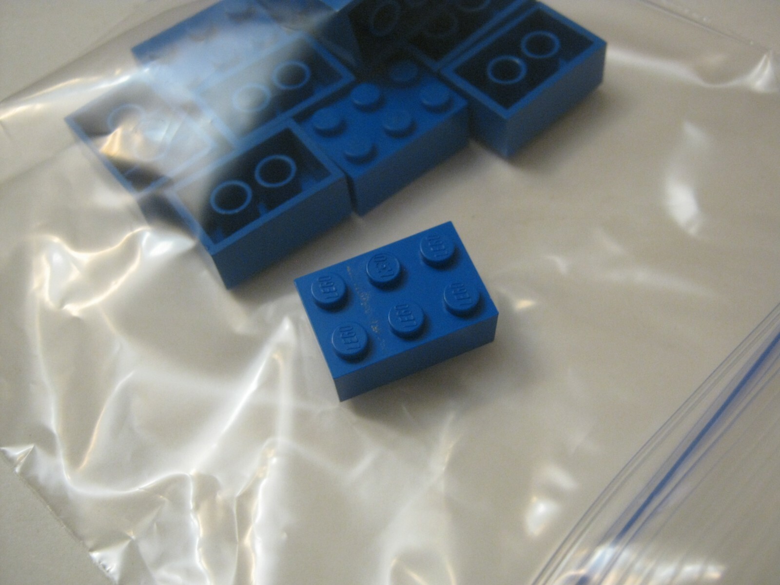 Lego Lot of 23 Old Blue 2x3 Bricks, Slight Different Shades, 3002 (028 ...
