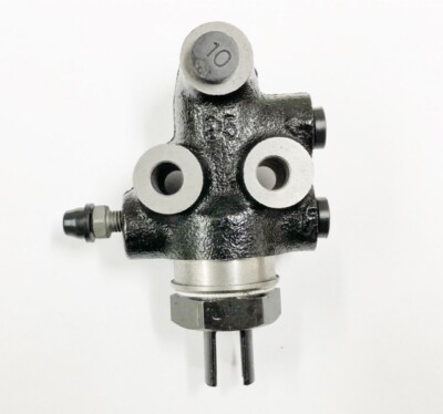 Brake Load Sensing Valve For Toyota Hilux 2.5TD / 3.0TD Pick Up MK6 07/ ...