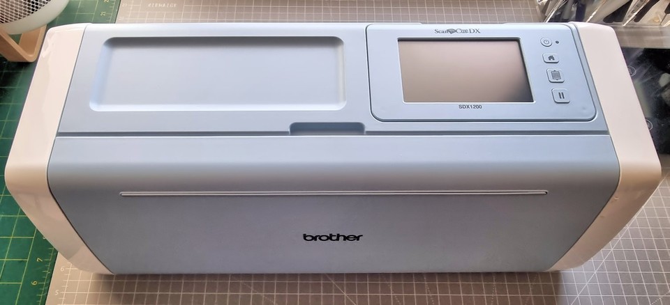 Brother SDX1200 Scan N Cut Scan and Cut Quilting Paper Vinyl Cutting ...