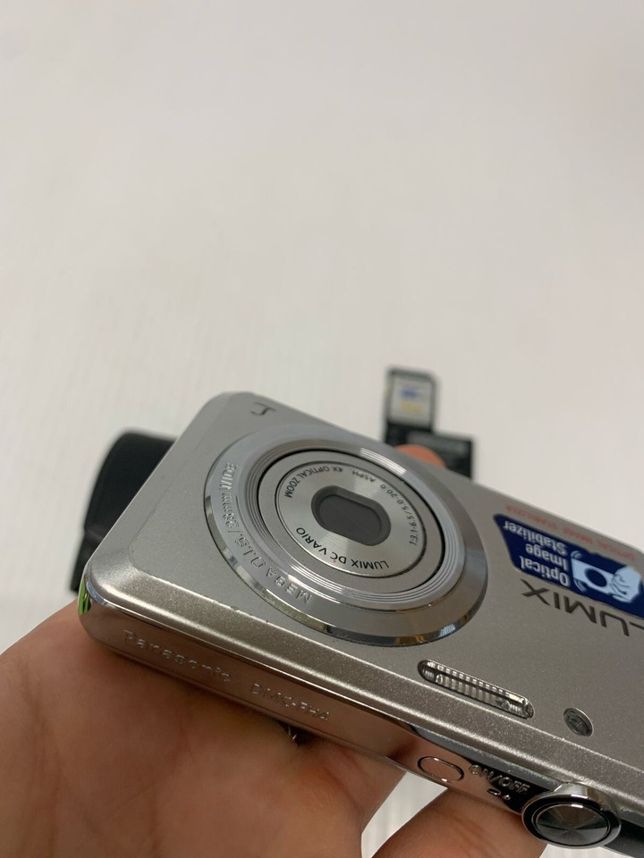 Lumix Panasonic DMC-FH4 Digital Camera/SD 4GB/Battery/Case FREE ...