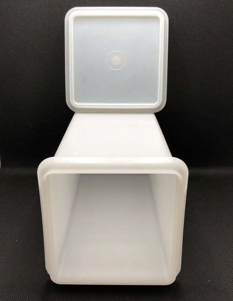 Tupperware #1314 Saltine Cracker Keeper with #1315 Lid / Seal | eBay