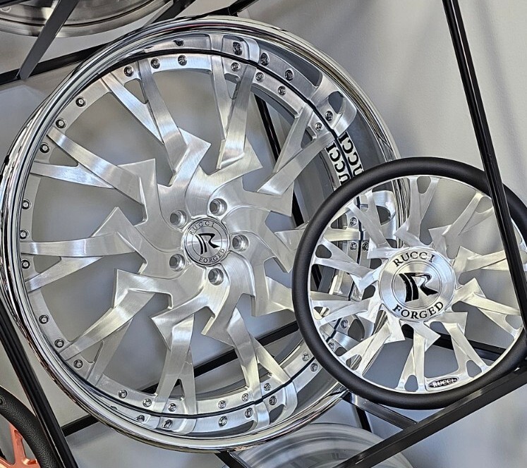 24" Silver Brushed Face & Chrome 2pc Rucci Flip 5x120 Wheels Rims ...