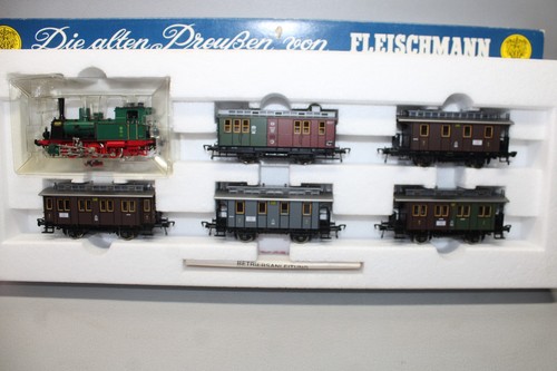 Fleischmann 4882 Passenger Train - Set Kpev With Steam Locomotive T3 ...