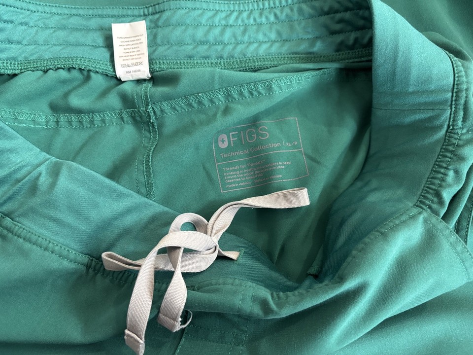 Figs Women Extra Large XL Scrub Set Catarina Kade Petite Hunter Green ...