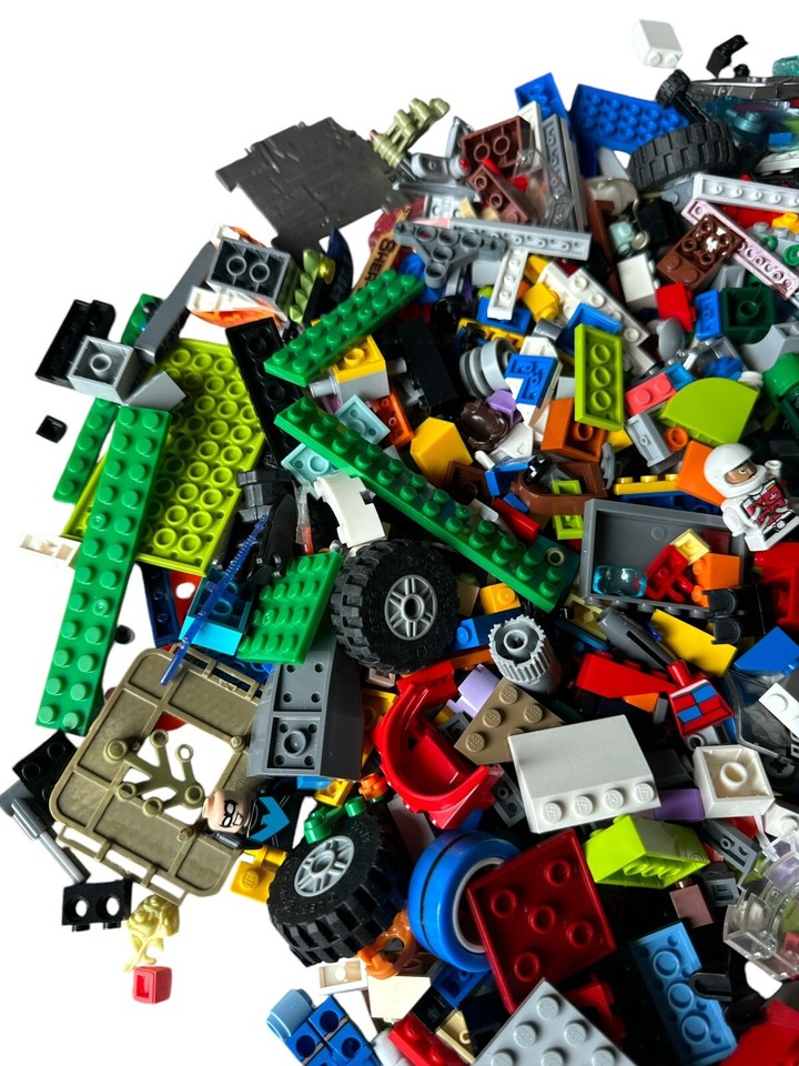 Miscellaneous Assorted Lot Of Legos Mixture Of All Types Legos Building ...