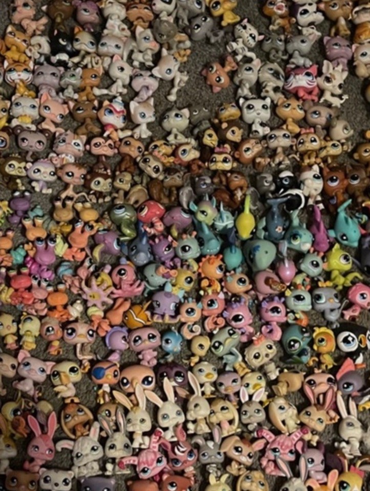 Littlest Pet Shop Huge Lot Of 50 Random Pets LPS Dogs Cats Monkeys Pigs ...