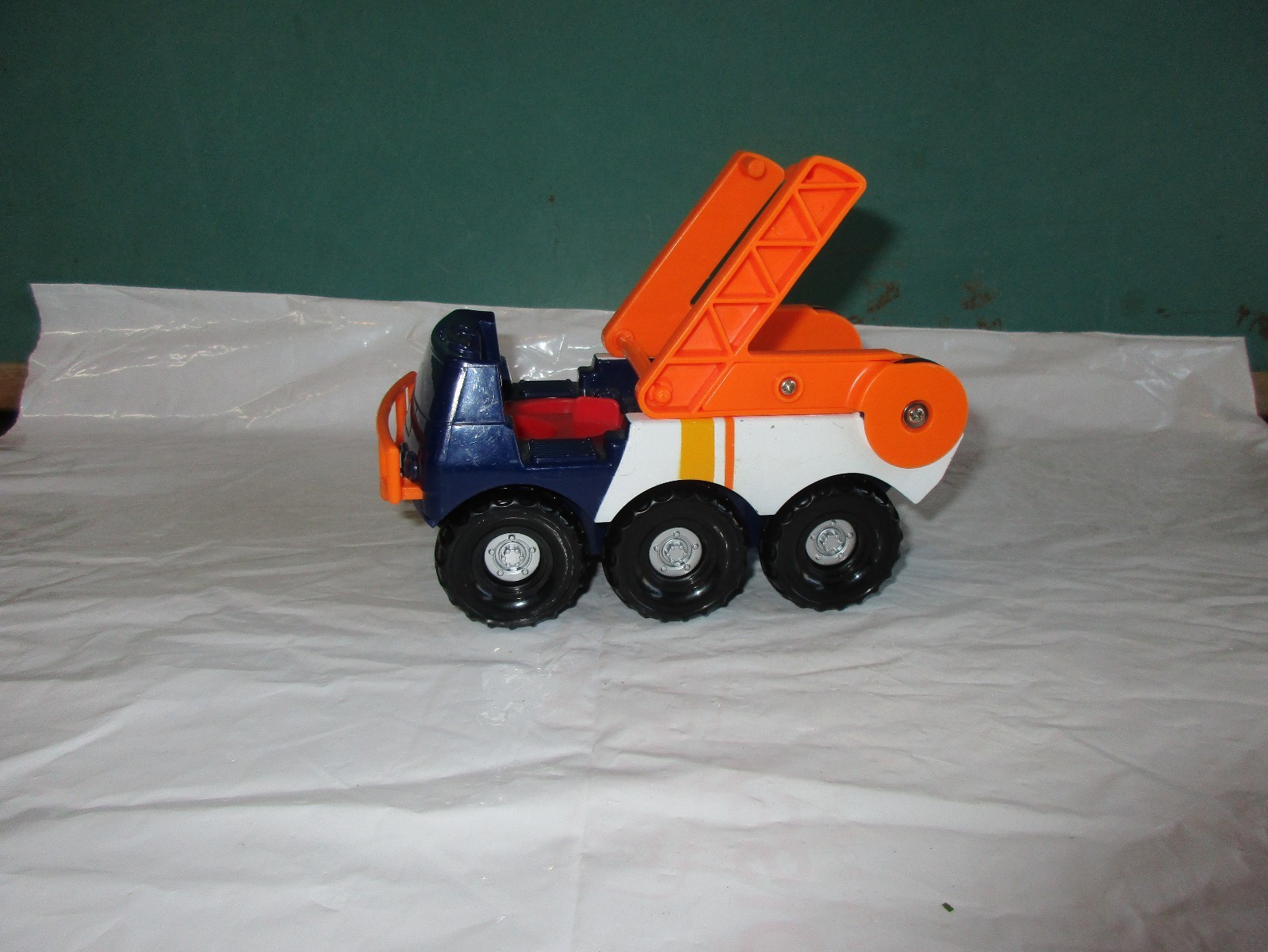 Fisher price mattel Imaginext 6 wheeler vehicle blue orange white red ...