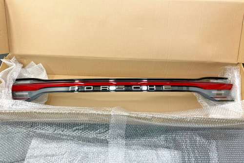 OEM EUROPEAN Porsche Macan 95B Center Trunk Brake Lamp Tail Light ...