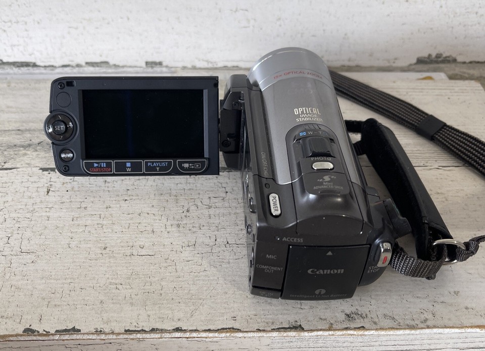 Canon Vixia HF200 Camcorder 15xOptical Zoom UNTESTED No Charger ...