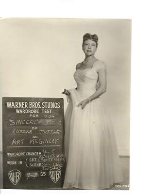 LURENE TUTTLE STUNNING PORTRAIT BARE SHOULDER Stylish Pose 1950s ORIG ...