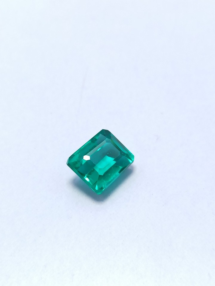 Emerald Jade Color Faceted Octagon Shape 9.20 Carat Faceted 9x11x7 mm ...
