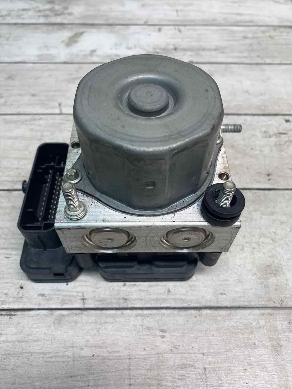 Nissan Rogue Sport anti-lock brake 19 21 abs pump & module fwd OEM ...