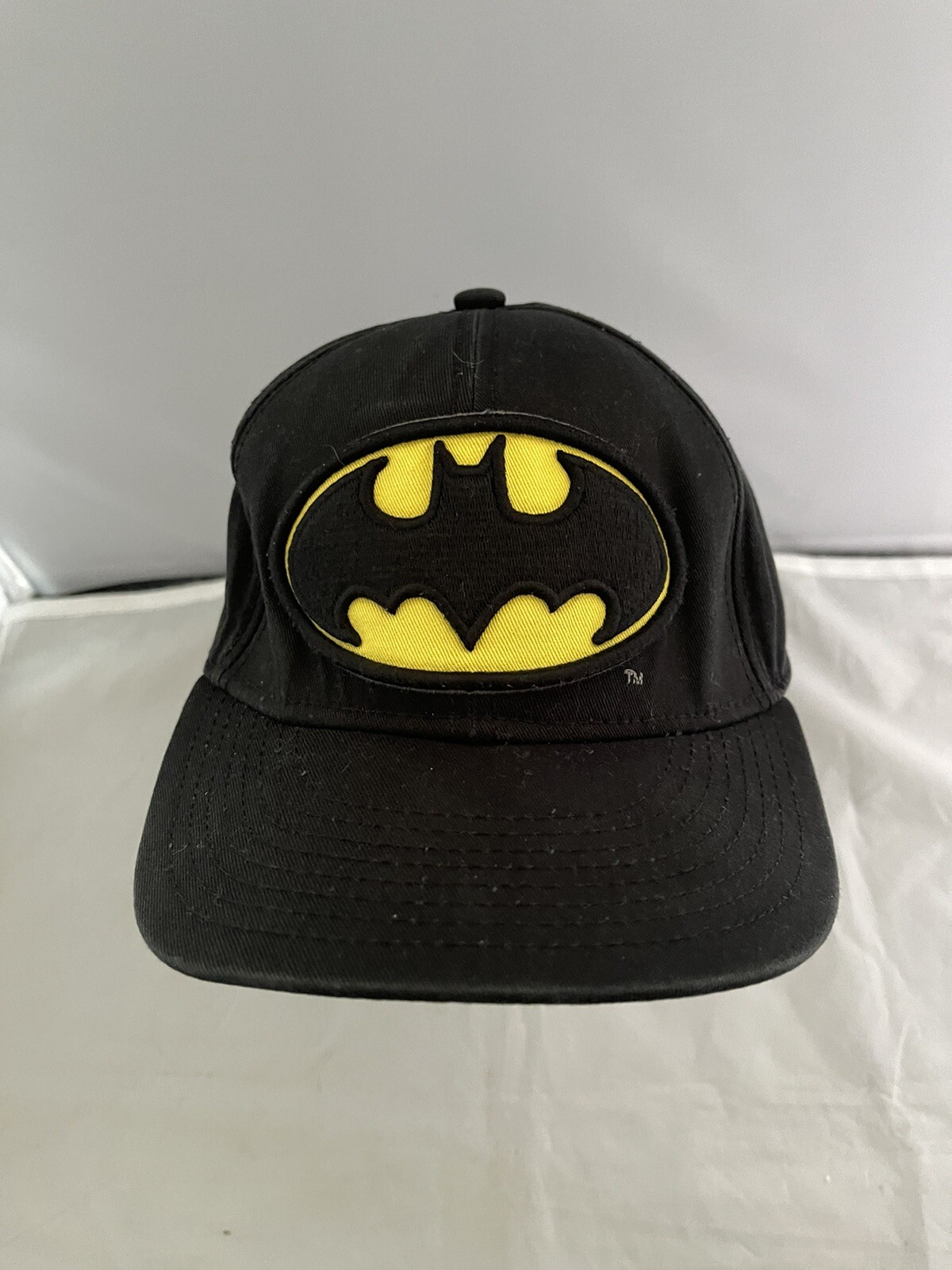 Batman Logo Black Fitted Hat Yellow & Black Logo DC C… - Gem