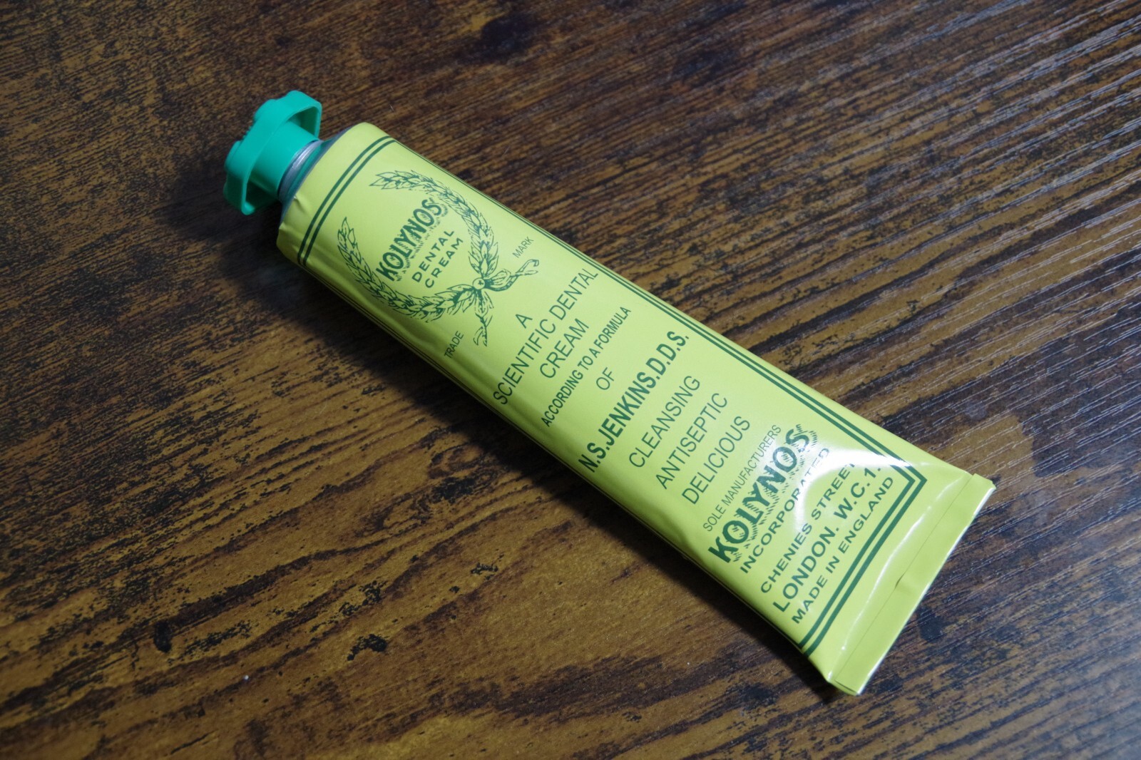 WW2 US toothpaste tube labels re-enacting/living history wash roll ...