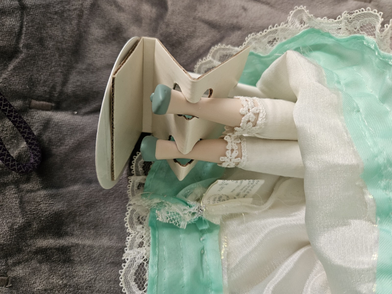 Avon Porcelain Princess Fairytale Collection Vintage 1989 | eBay